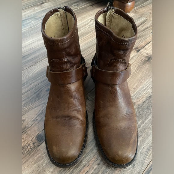 Frye | Shoes | Frye Womens Phillip Harness Moto Ankle Short Brown Boots ...